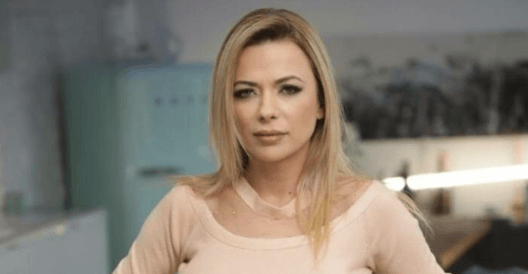 Shalina Devine Real Name and Her Achievements in Entertainment ...