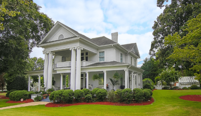 Charles Stanley House: A Look Inside the Famous Pastor's Home - minarik pmu